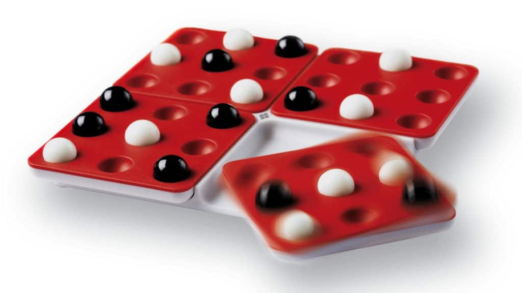 PENTAGO Game Rules and How to Play Guide